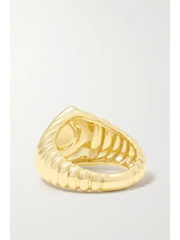 Yvonne Léon Mini 9-karat Diamond Signet Ring