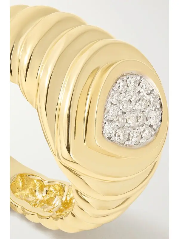 Yvonne Léon Mini 9-karat Diamond Signet Ring