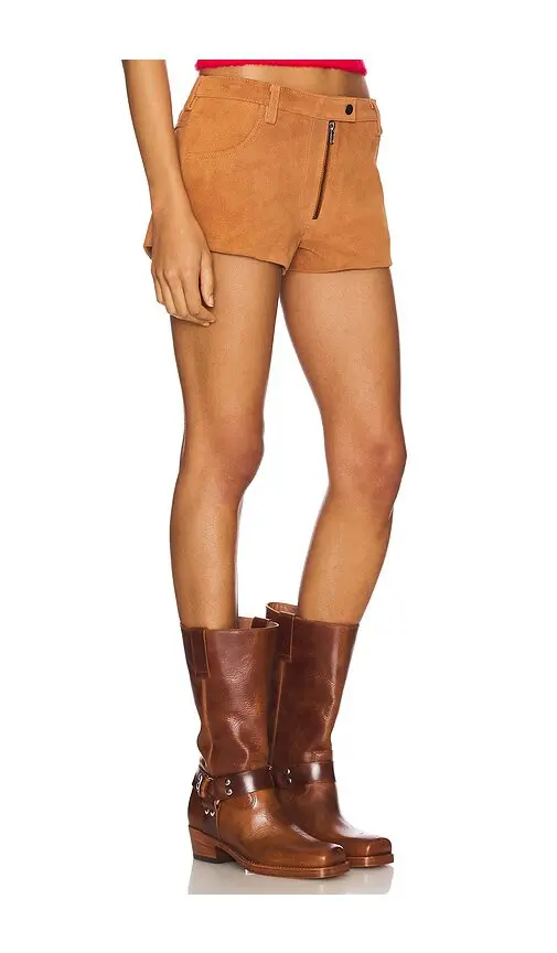 UNDERSTATED LEATHER Perfect Suede Short