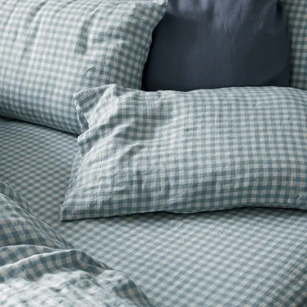 PIGLET IN BED Gingham Linen Blend Fitted Sheet - Warm Blue Gingham
