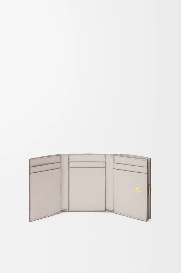 Loewe Anagram Trifold Wallet - Light Ghost Grey