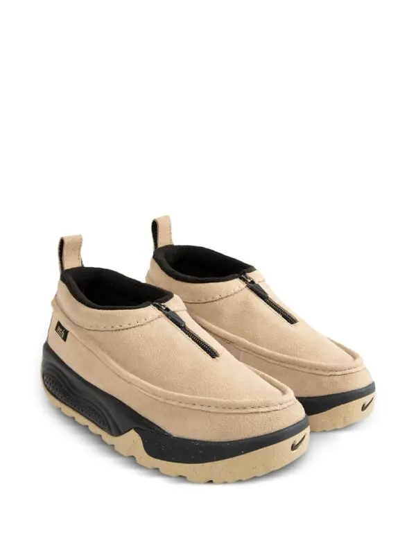 Nike Izy Shoes - Brown