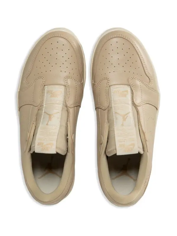 JORDAN Air 1 Low Sneakers - Brown