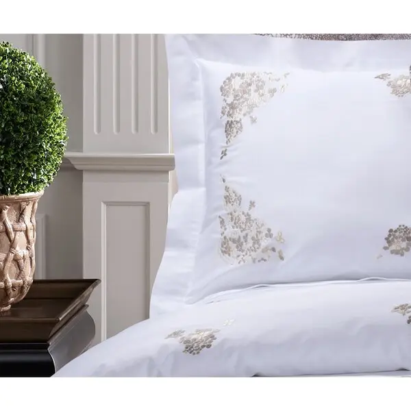 DEA LUXURY LINENS Dea Palm Beach Ibla Embroidered Sateen Pillowcase Pair, King - Natural/ivory