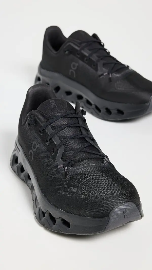 On Cloudtilt Performance Sneakers