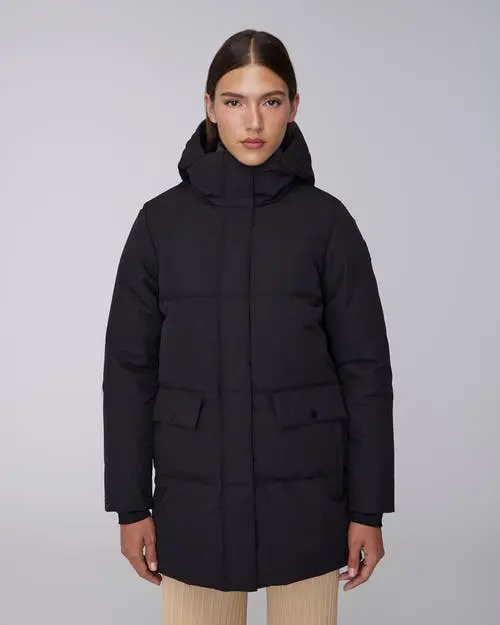QUARTZ CO. Chloe Hooded Down Jacket - Black