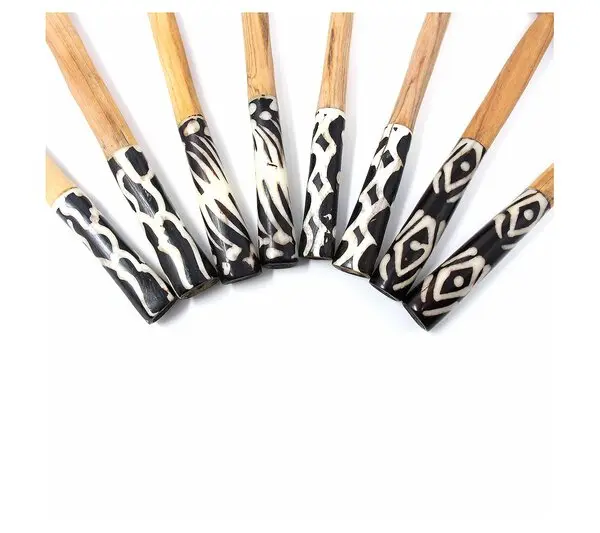 GLOBAL CRAFTS Olive Wood Serving Set With Batik Bone Handles