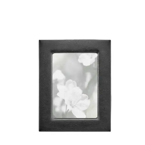 GRAPHIC IMAGE 5" X 7" Studio Frame - Black