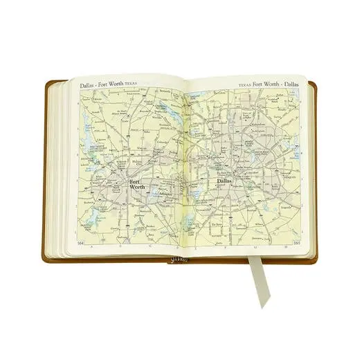 GRAPHIC IMAGE The Traveler's Atlas - Green