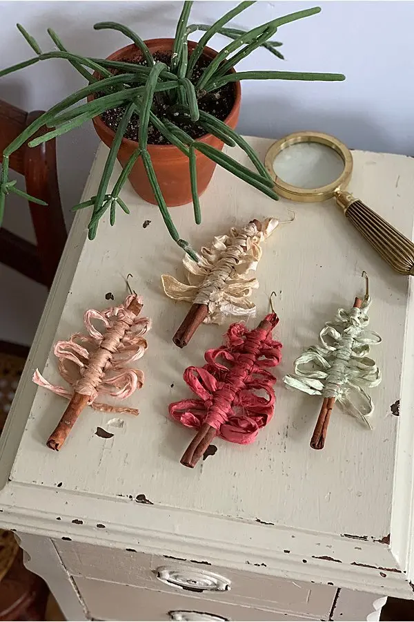 MACRAMÉ BY MONDAY Recycled Sari Silk Tree Ornaments - Mint