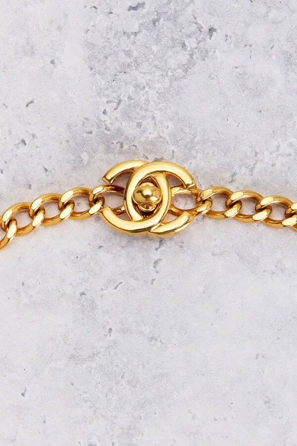 Chanel 1997 Cc Turnlock Pendant Necklace