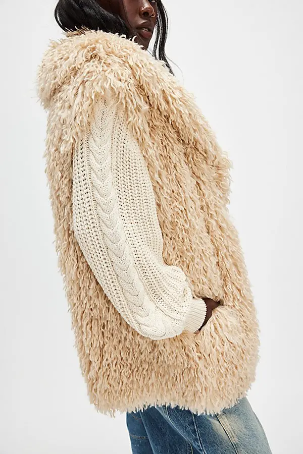 Free People Relaxed Fit Faux Fur Vest - Ivory | Editorialist