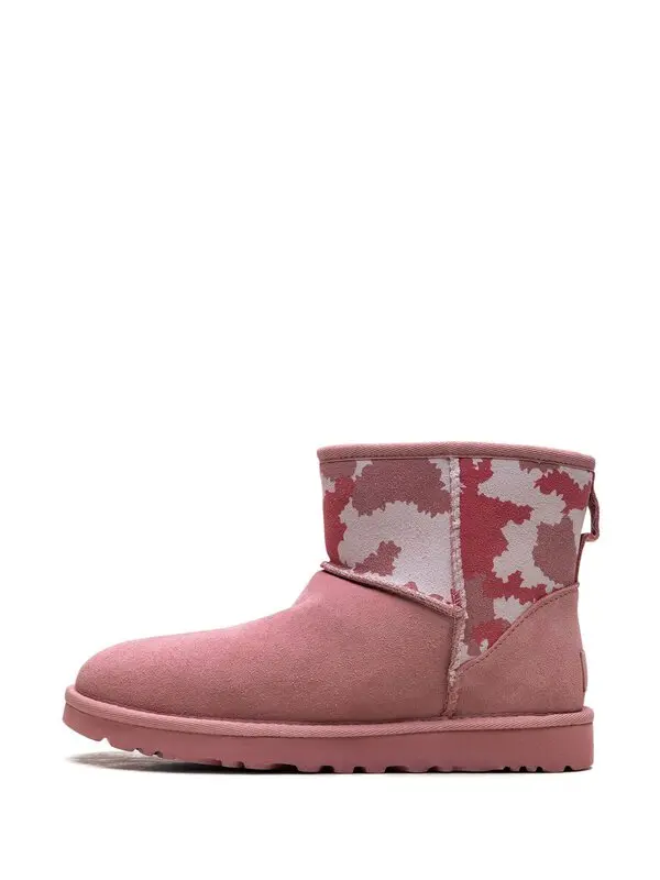 UGG Classic Mini /jagged Camo Ankle Boots