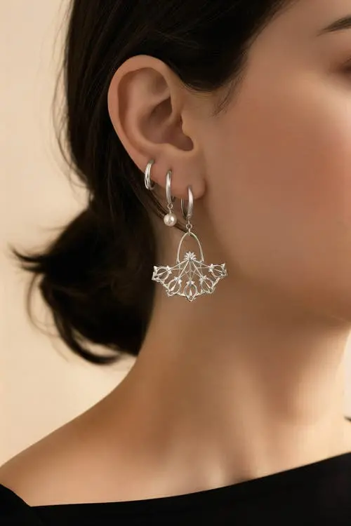 ASTOR & ORION Daphne Earrings - Silver