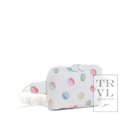 TRVL DESIGN Macaron Quilted Crossbody