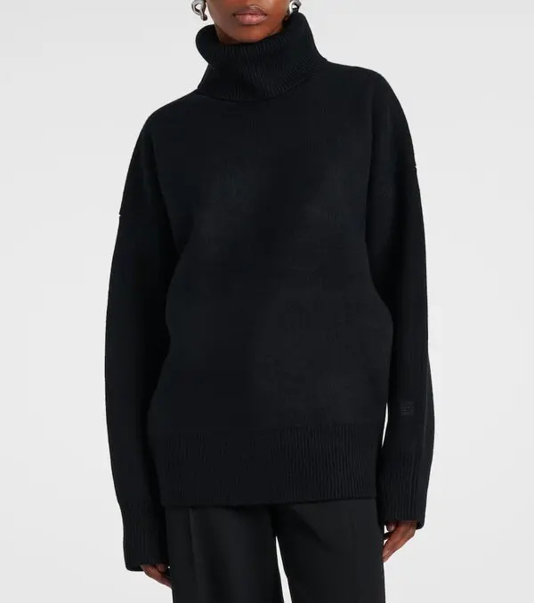 TOTEME Wool And Cashmere-blend Sweater - Black