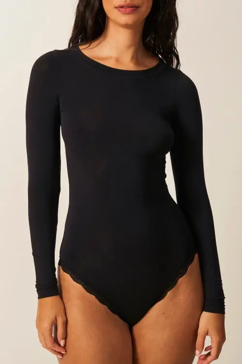 STRIPE & STARE Long Sleeve Layering Top - Black