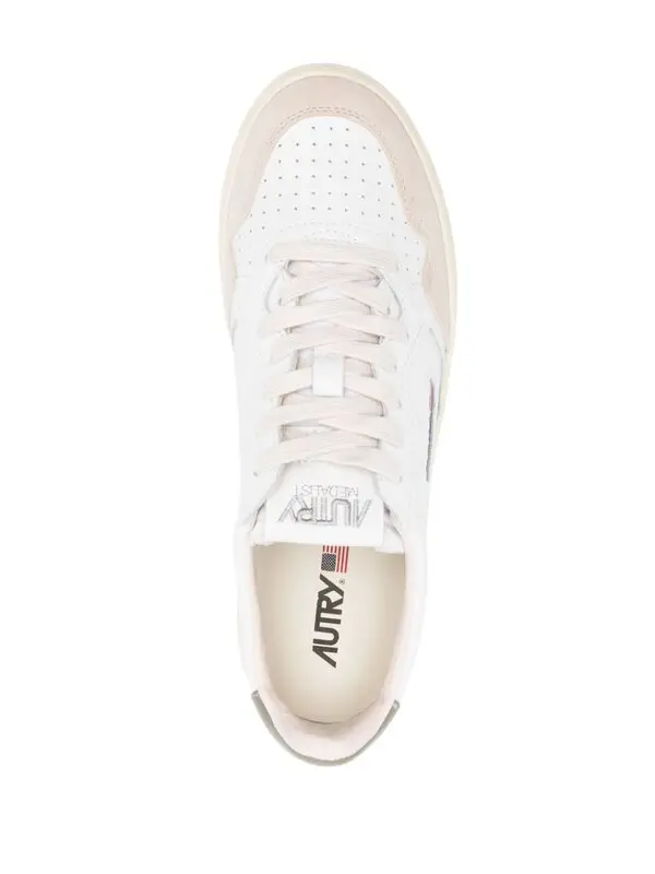 AUTRY Medalist Leather Sneakers - White