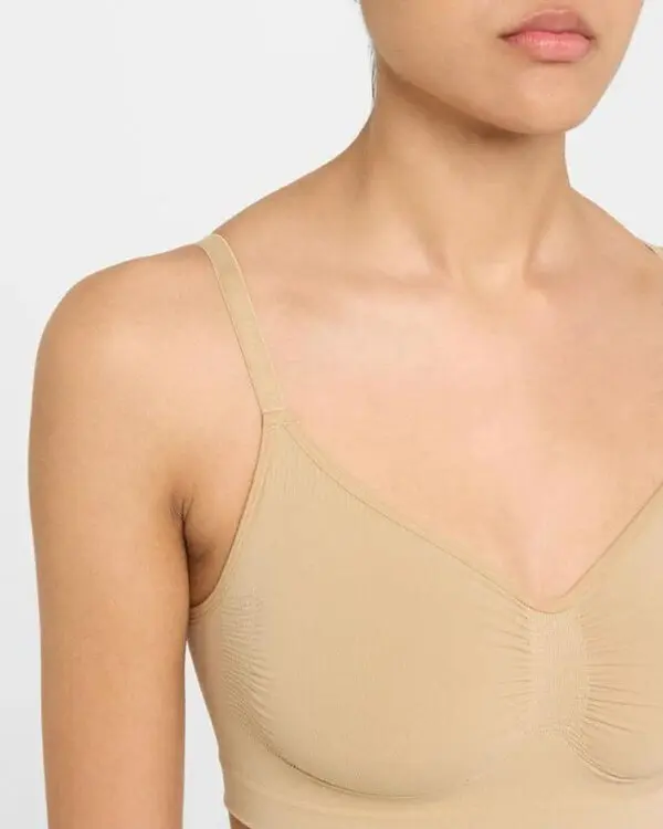 SKIMS Seamless Sculpt Pullover Bra - Clay