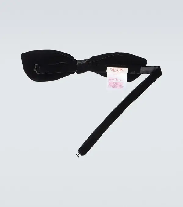 Valentino Garavani Velvet Bow Tie - Black