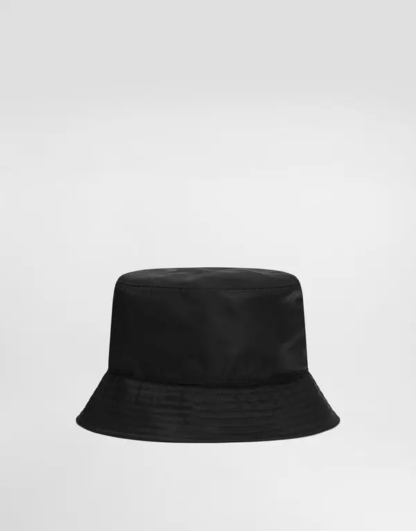 Dolce & Gabbana ブラック バケットハット Dolce & Gabbana Logo Plaque Bucket Hat - Black | Editorialist