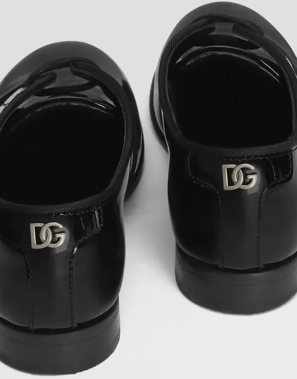 Dolce & Gabbana Lace-up Shoes In Patent Leather And Grosgrain