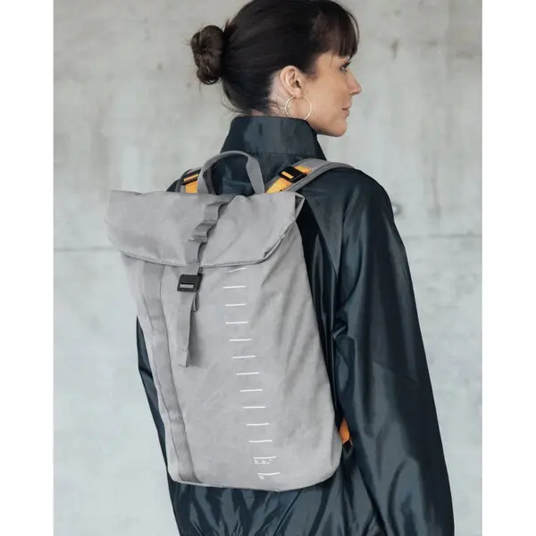 DB JOURNEY Essential 12l Backpack - Sand Grey