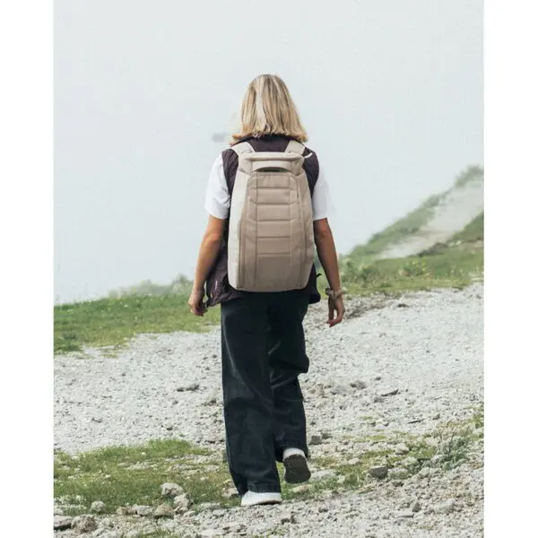 DB JOURNEY Hugger Backpack 30l - Beige