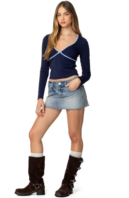 EDIKTED Corie Contrast Trim V-neck Top