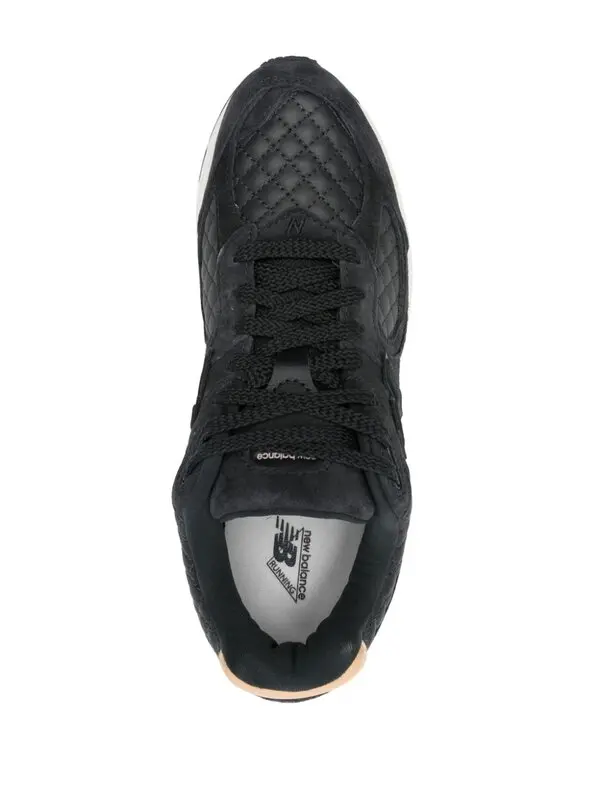 NEW BALANCE 2002r Lace-up Sneakers - Grey