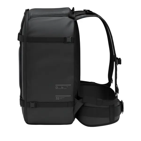 DB JOURNEY Ramverk Pro 32l Backpack - Black Out