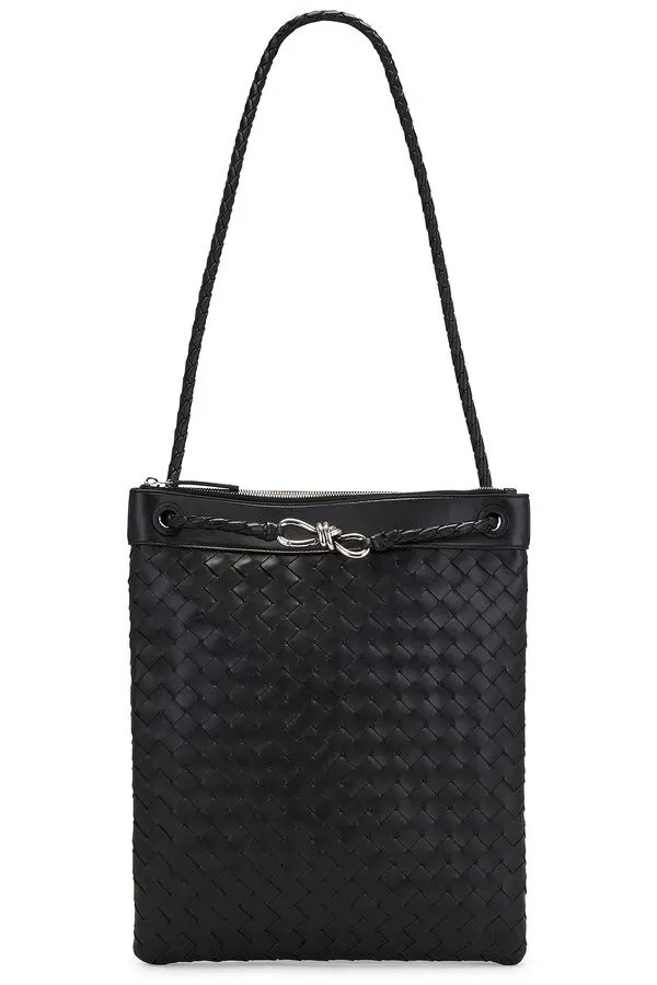 Bottega Veneta Flat Andiamo Messenger Avenue Stitch - Black