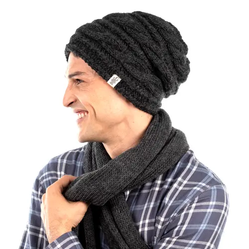 NIRVANNA DESIGNS Triple Braid Cable Slouch Beanie - Black