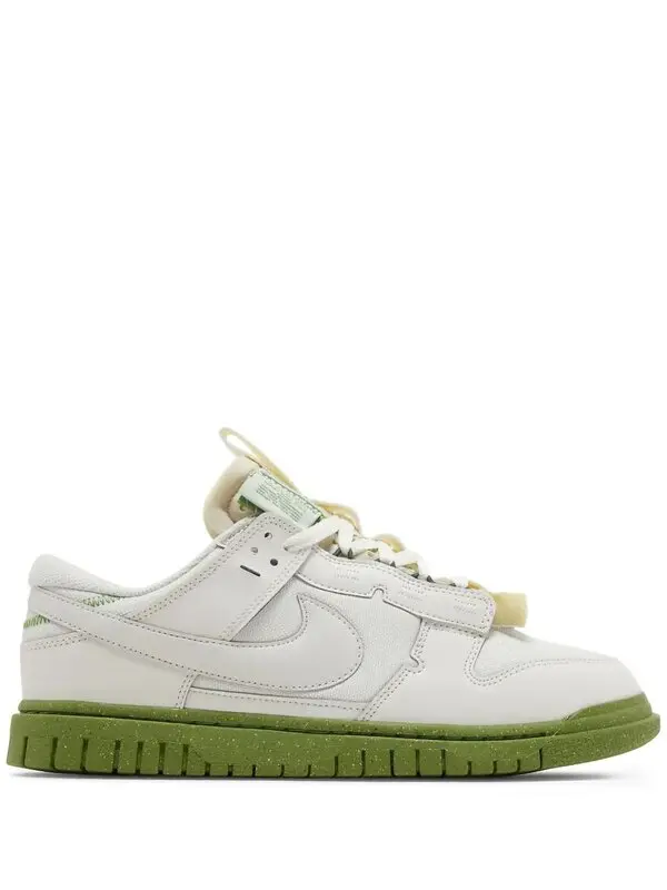 Nike Dunk Low Jumbo Sneakers