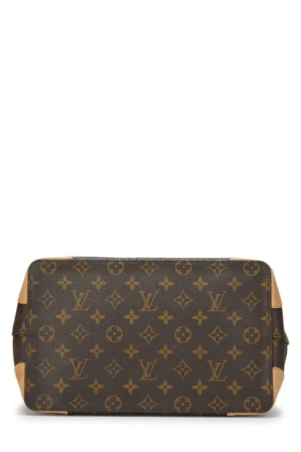 LOUIS VUITTON Monogram Canvas Hampstead