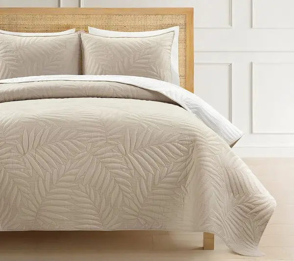 LUSH DECOR Isla Leaf Reversible Quilt 3pc Set- /cal K - One-color