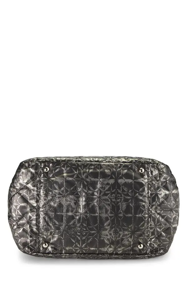 Chanel Vinyl Rock In Moscow Tote
