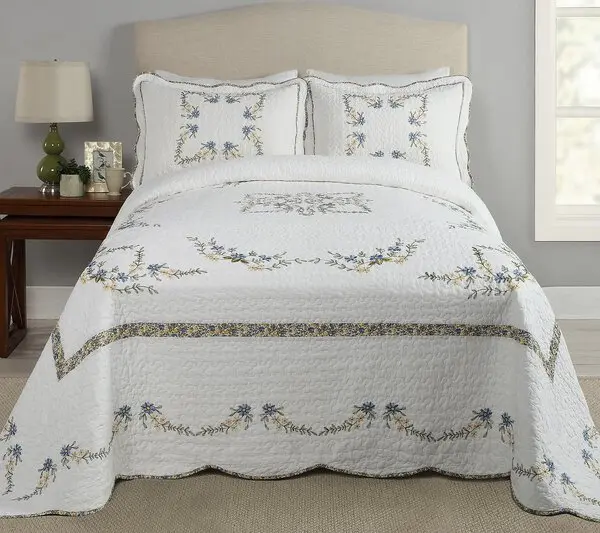 MODERN HEIRLOOM Heather Full Bedspread