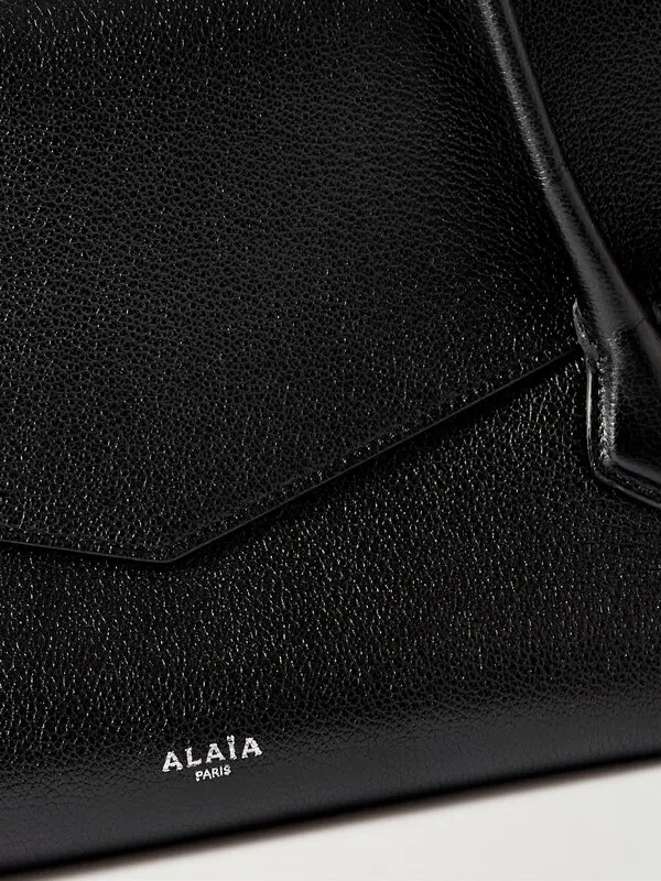 Alaïa Le Teckel Flap Shoulder Bag - Black