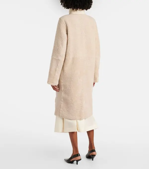 TOTEME Shearling Zip-up Coat - Beige