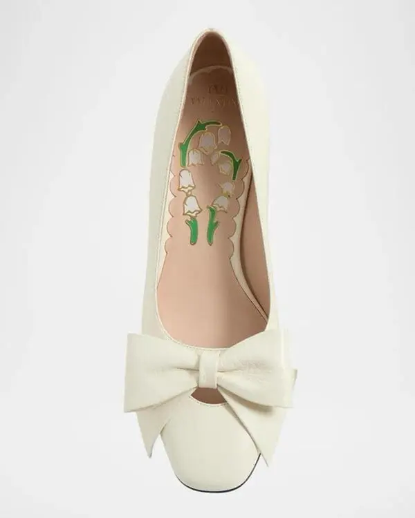 Valentino Garavani Bowow Leather Pumps - Ivory