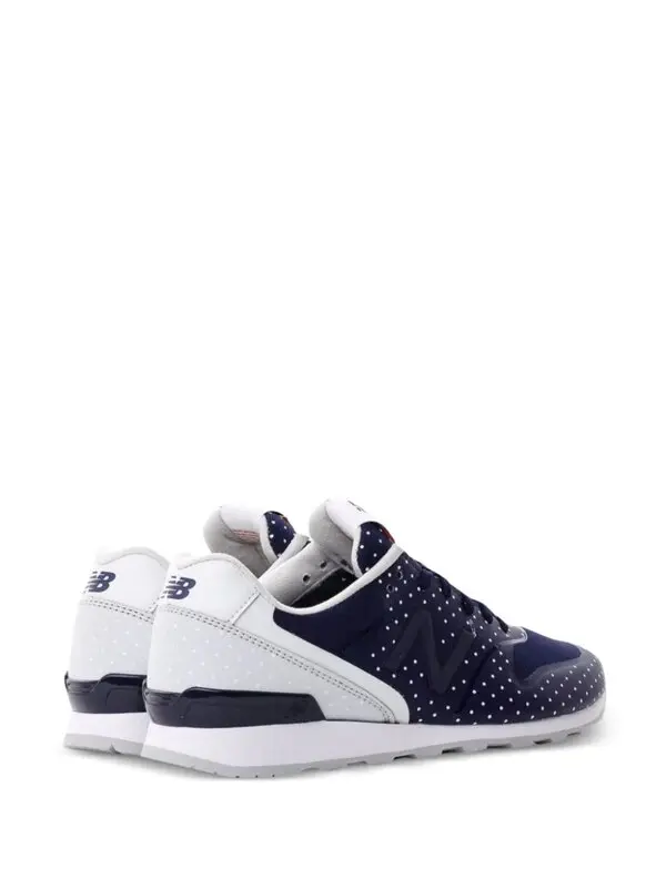 NEW BALANCE 996 Sneakers