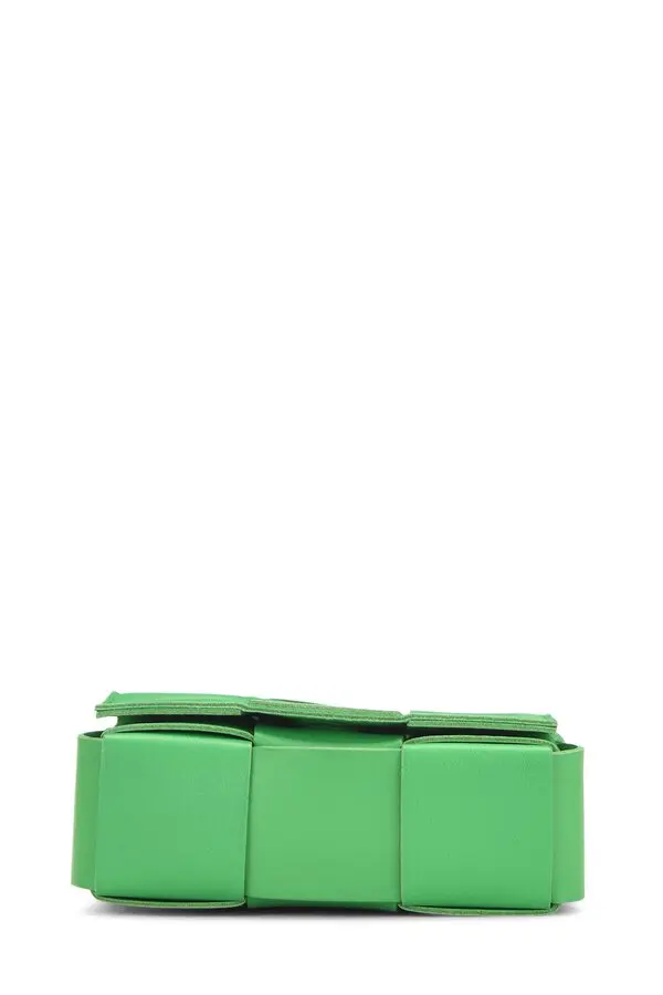 Bottega Veneta Maxi Cassette Crossbody - Green