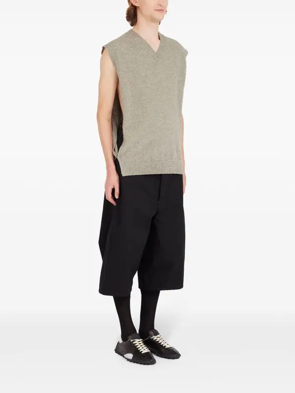 トップス Maison Margiela Co-Ed WOOL CUT OUT VEST Maison Margiela Cut-Out Intarsia-Knit Vest, Size Small