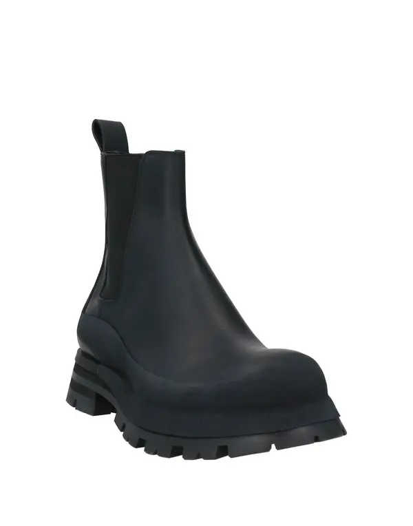 Alexander McQueen Leather Chelsea Boots