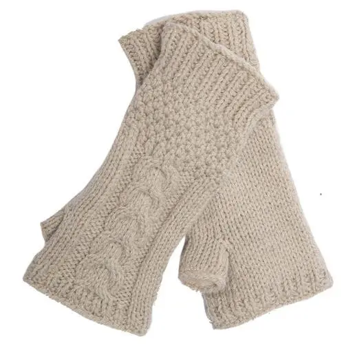 NIRVANNA DESIGNS Cable Handwarmers - Linen