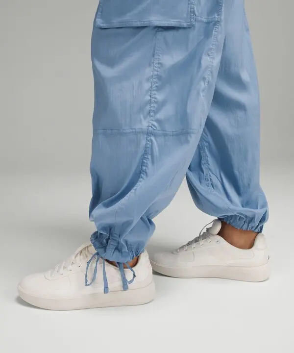 Lululemon Lightweight Adjustable Mid-rise Cargo Pant