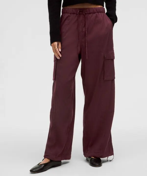 Lululemon Lightweight Adjustable Mid-rise Cargo Pant