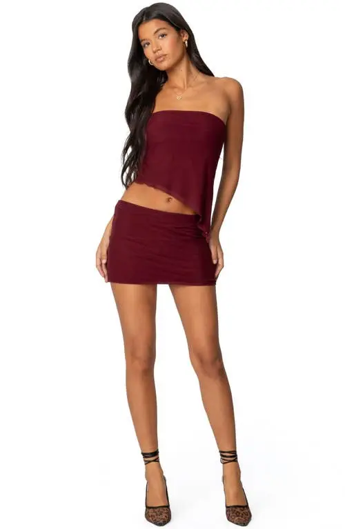 EDIKTED Vivi Strapless Asymmetric Top - Burgundy