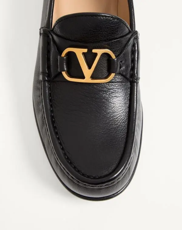 Valentino Garavani Vlogo Signature Buffalo Loafer - Black